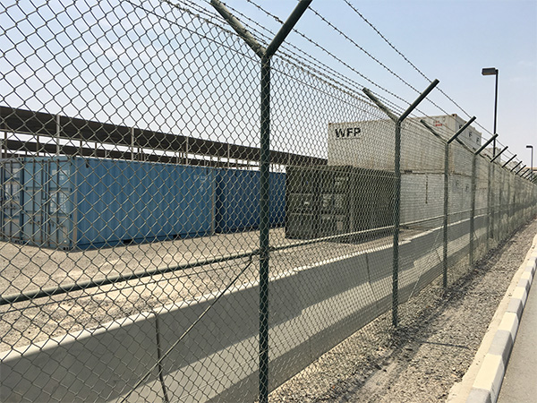 Chain Link Fence System – HEBEI FUHUA WANSHIXING HARDWARE AND WIRE MESH ...